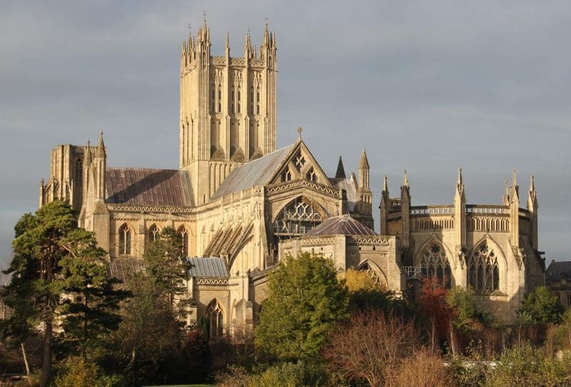 Top 10 Cathedrals in England, Scotland, and Wales | Guidester